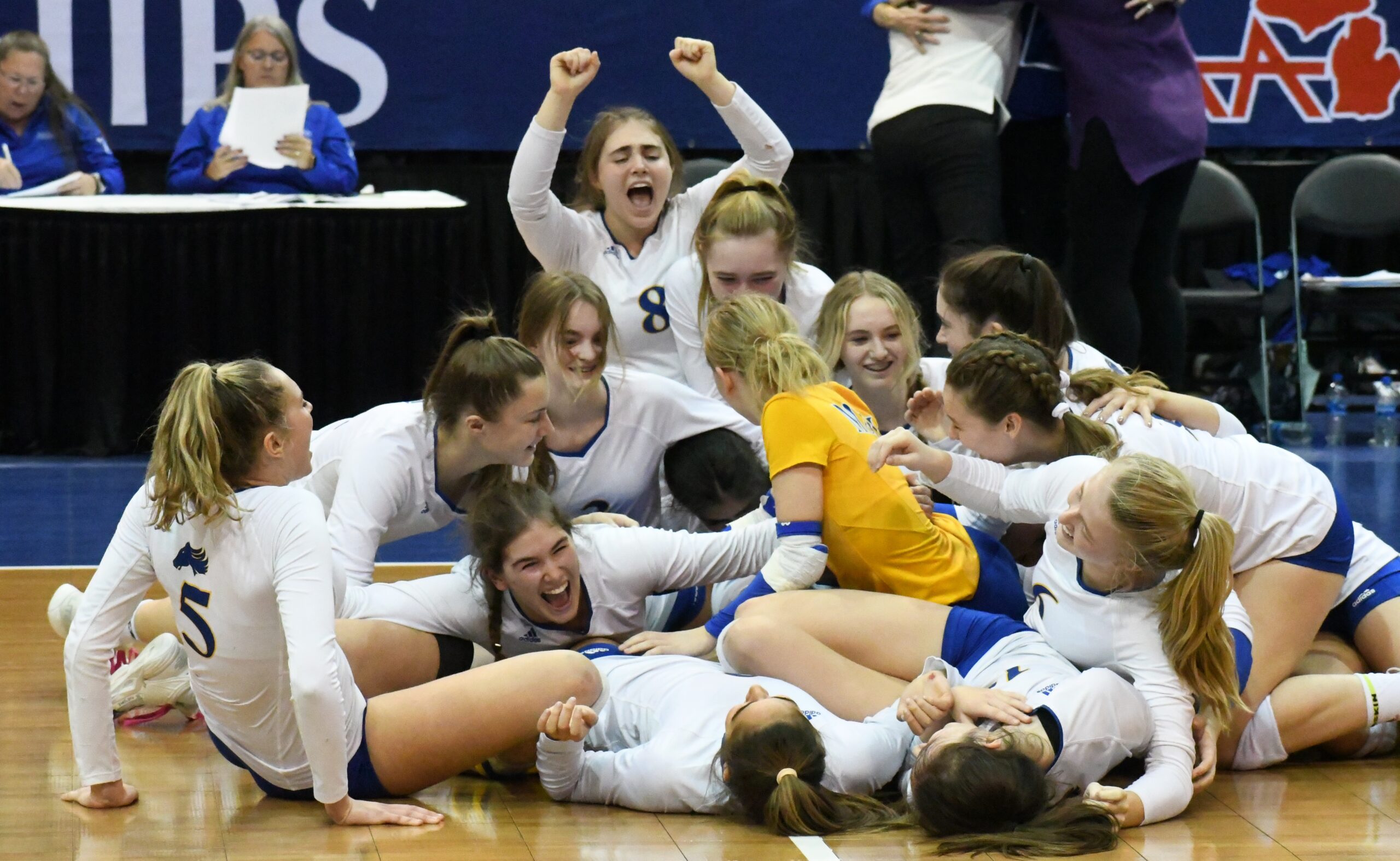 Marian Finishes Strong To Win Its Third Straight D1 Title | Prep Dig