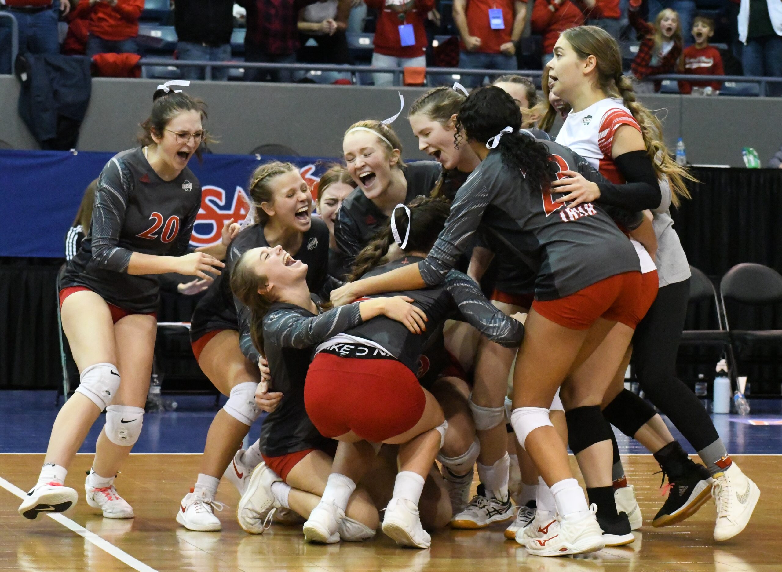 D4 Semifinal Recap: Athens, Sacred Heart Sweep Way To First Final ...