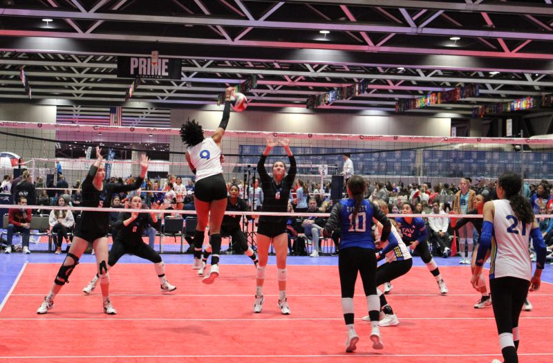 Dynasty 17 Black Wins Physical Battle with TAV at Triple Crown | Prep Dig