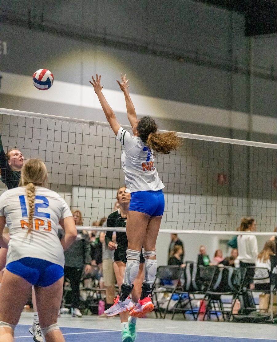 Standout 2025 Middle Blockers at CEVA Regionals | Prep Dig