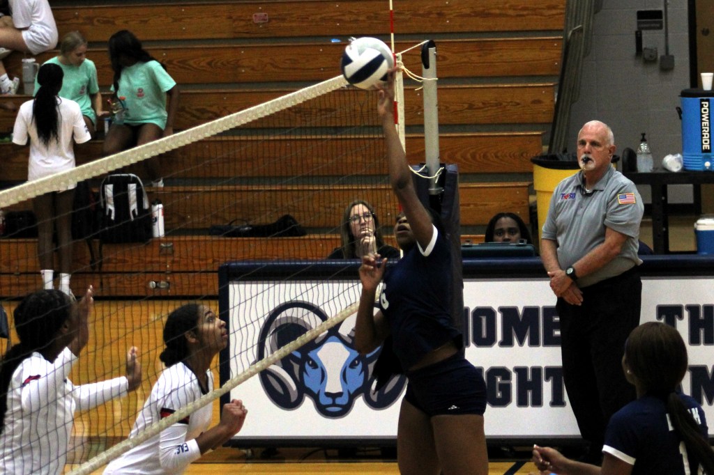 Alief Elsik vs. Dawson - Photo Gallery | Prep Dig