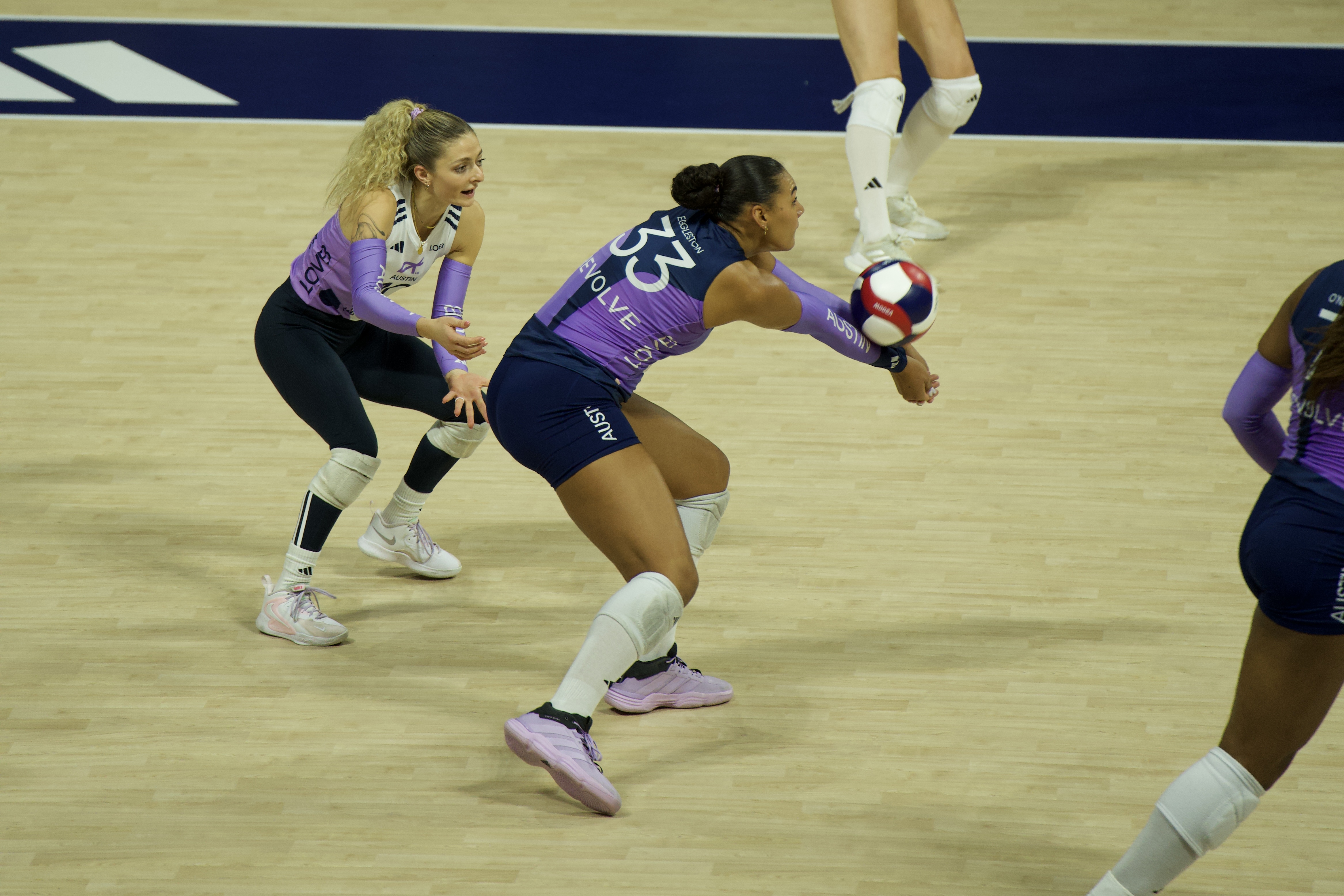 Houston, Austin Start off LOVB CLASSIC Strong | Prep Dig
